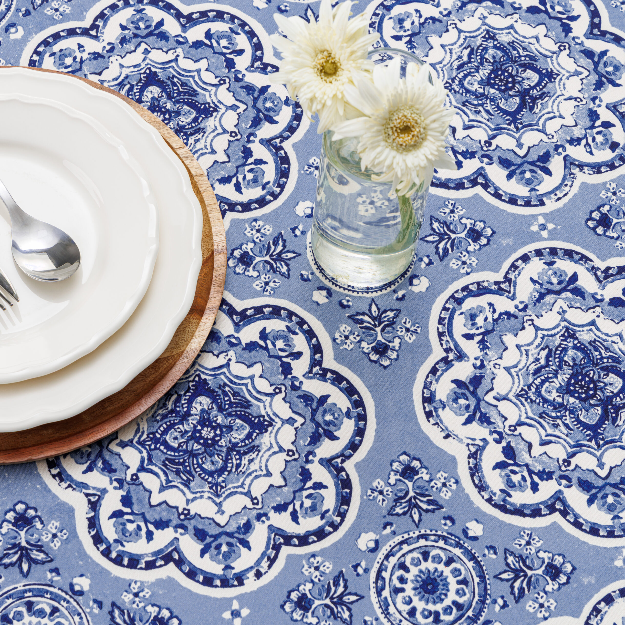 Melodie Blue Tablecloth - Maison D'Hermine